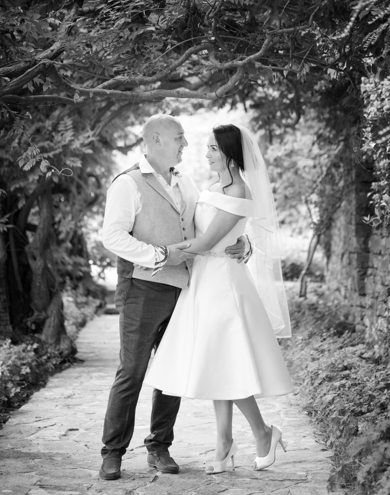 Wedding Photography for Exclusive Weddings - Nikki Kirk QGWP